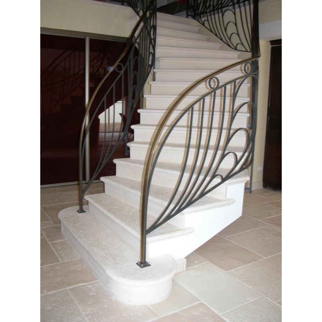 Contremarche d'escalier en 1/2 rond - Ligerio