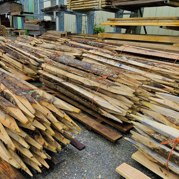 Piquets de clôture en bois de châtaignier - Ligerio