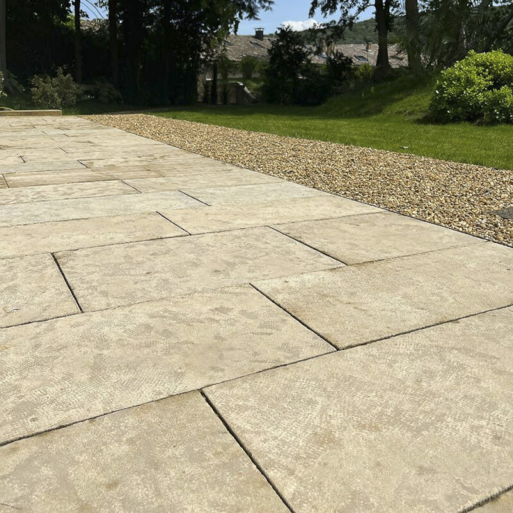 Dallage Pierre Naturelle Beige Castel en Calcaire Naturel - Ligerio