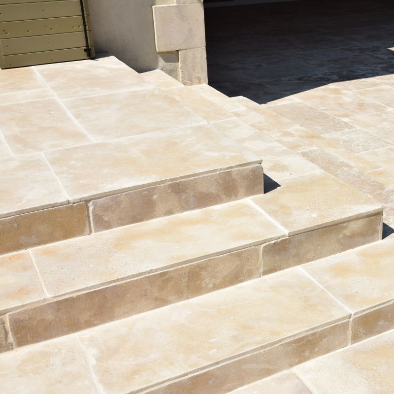 Dallage Atlas beige vieilli en Pierre Naturelle du Maroc - Ligerio
